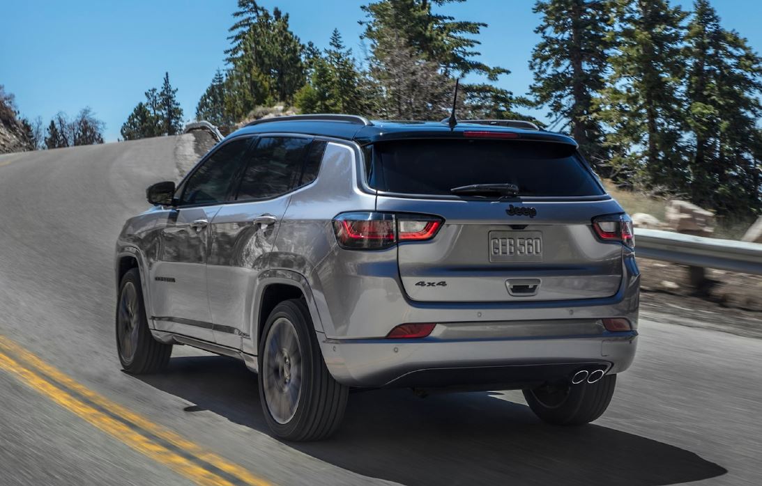 Jeep Compass vs Patriot: A Comparison of Two Jeep SUVs